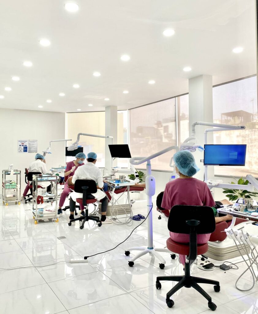 Cost-Effective Dental Crowns in Ho Chi Minh City – Strong & Natural ...